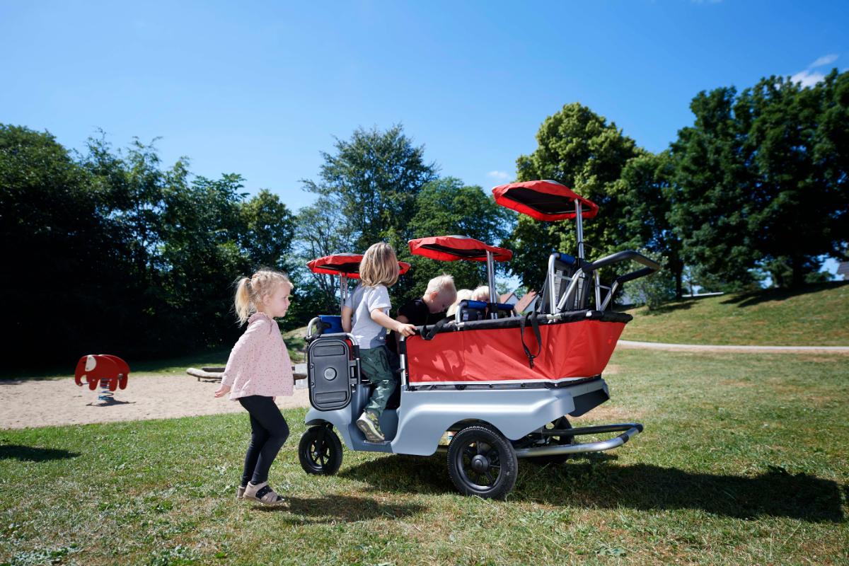 Winther 6-Seater Turtle Bus canada – Louise Kool & Galt